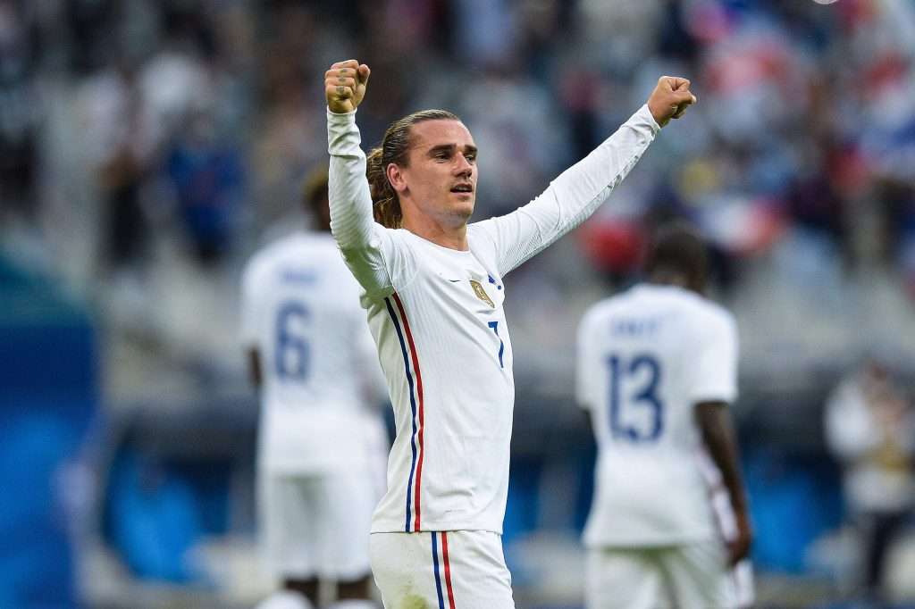 Antoine Griezmann admits playing for France is like playing for ...