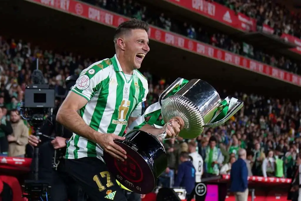 Joaquín confirms decision to play with Real Betis for another year ...