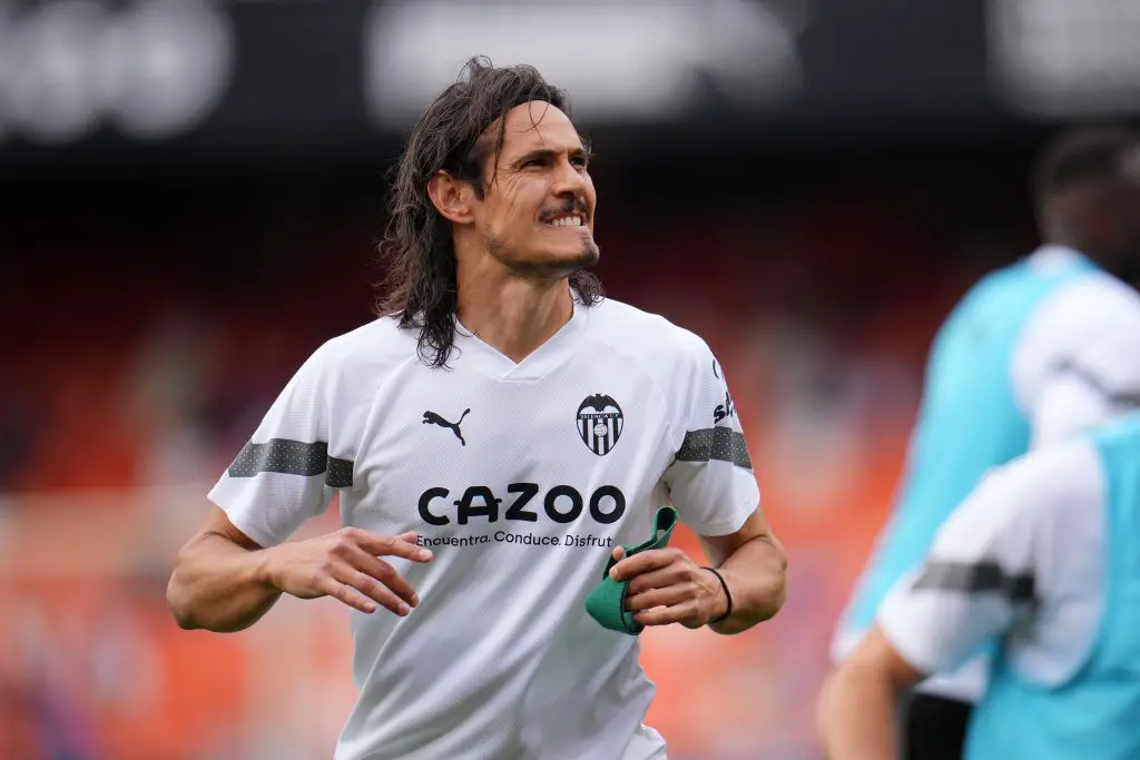 Valencia want a new No 9 to replace Edinson Cavani - Get Spanish ...