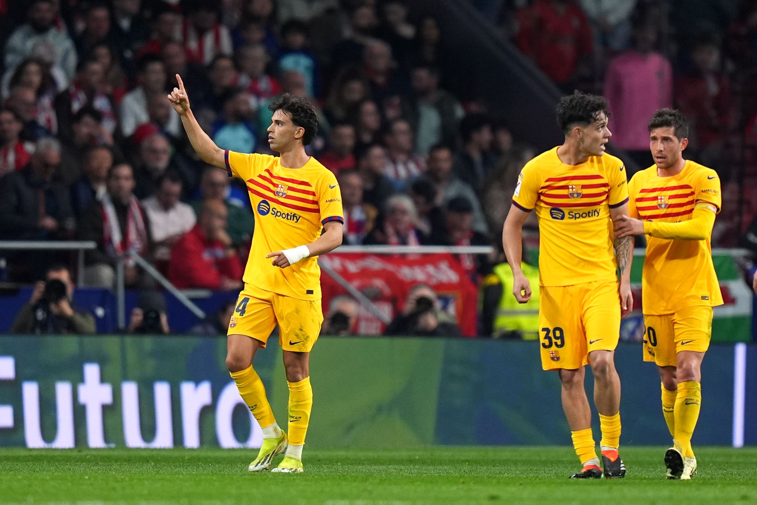 "The fans don't know what happened on the inside"João Félix hits back ...