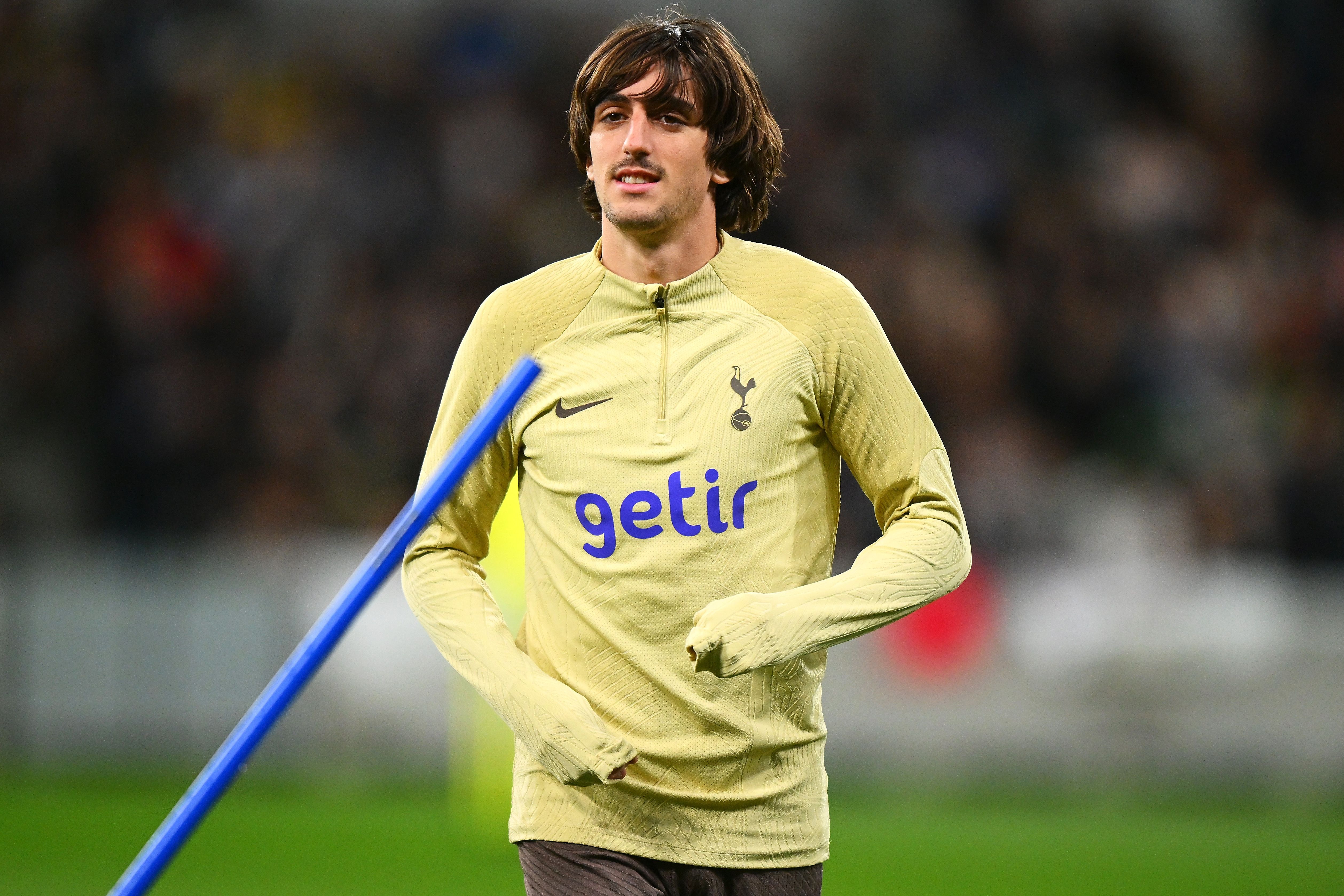 Premier League player lands in Girona to finalise move - Get Spanish ...