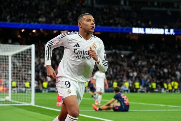 'Born to play here' - Real Madrid star sends message to Kylian Mbappé after first hat-trick ...