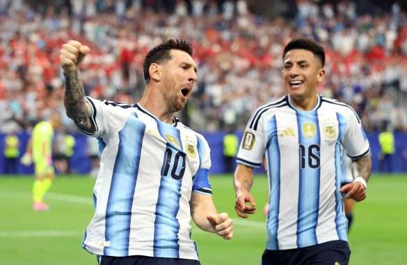 Barcelona legend Lionel Messi sets another World Cup record - Get ...